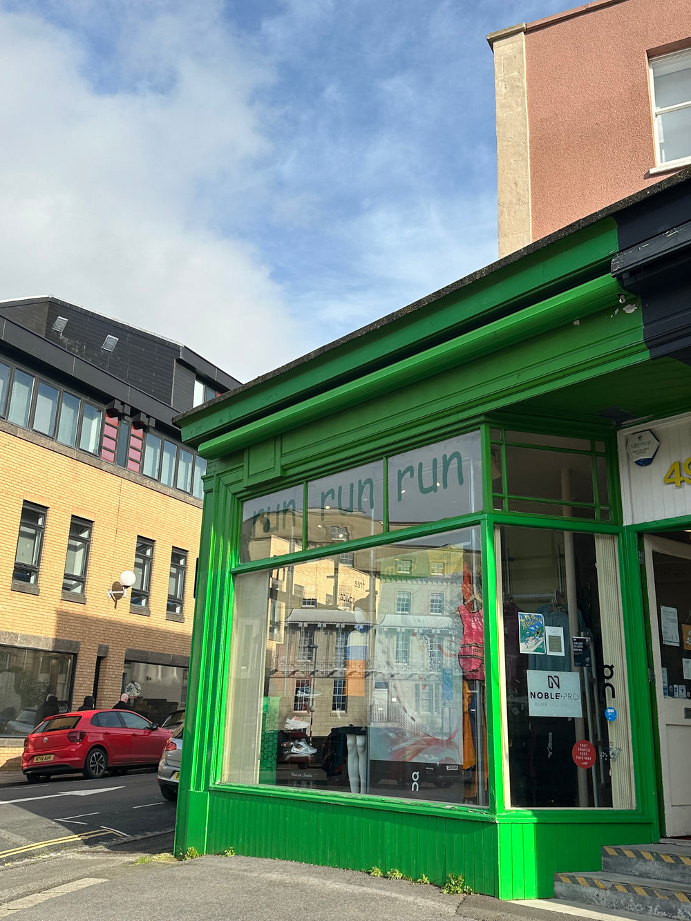 Moti Swansea Shop - Specialist running shop, gait analysis, Quadrant ...